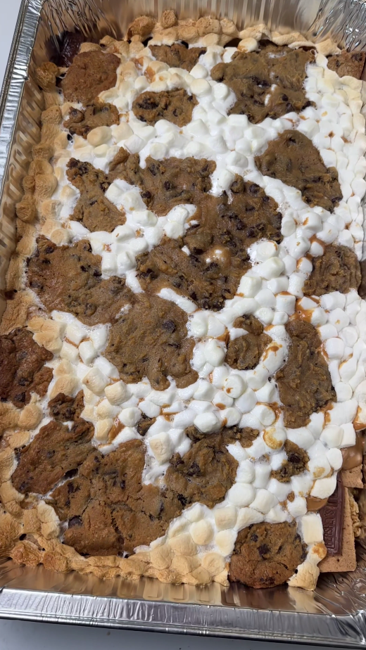 Easy Rice Krispie smore bake dessert recipe everyone loves