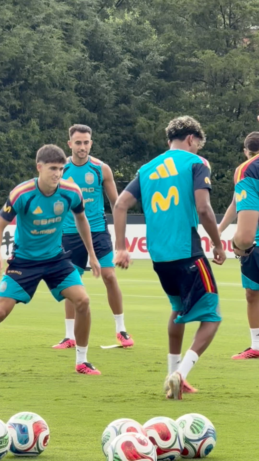 Lamine baila a Cubarsí con dos destellos mágicos… hasta que Ferran le ...
