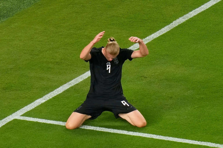 Erling Haaland enters Golden Boot battle with Messi and Mbappé after ...