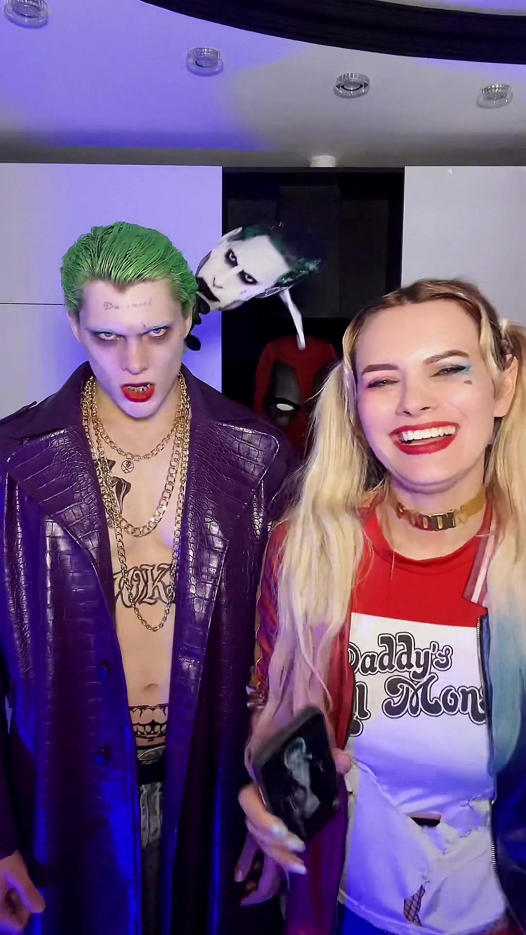 Harley Quinn exposes Joker?