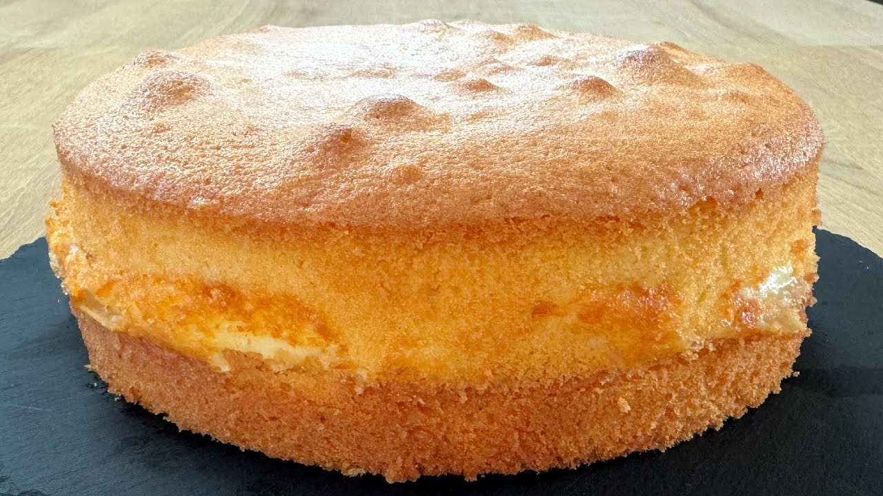 Delicious Vanilla Cake That Tastes Like Bakery Style