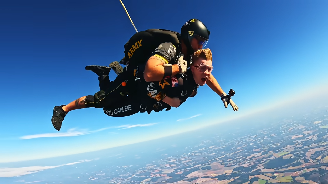 Watch soldiers fall from the sky toward 70,000 NFL fans - crowd goes wild