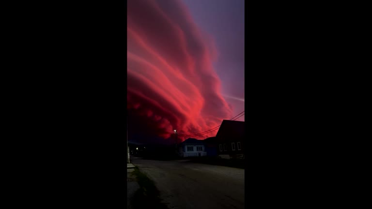 Chelyabinsk skies turn red as storms sweep Russian region