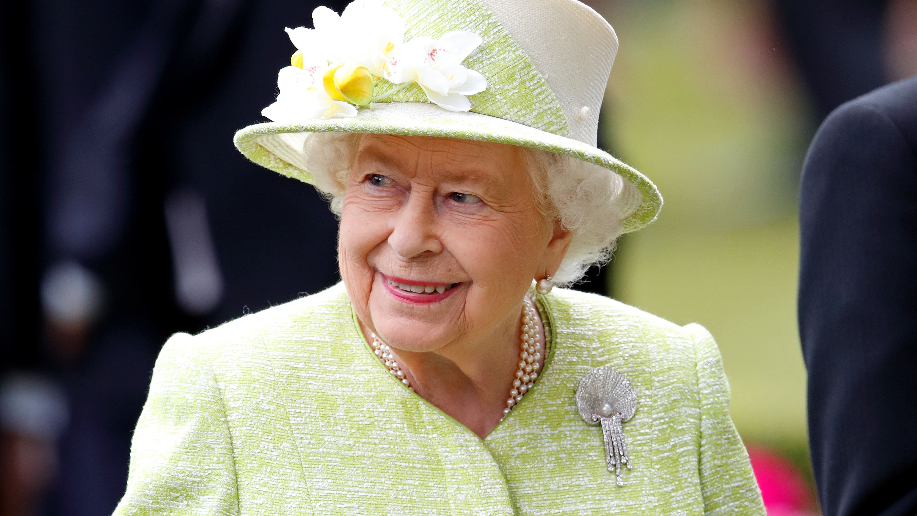 'Enigmatic' Kate Middleton has taken a leaf out of Queen Elizabeth's book