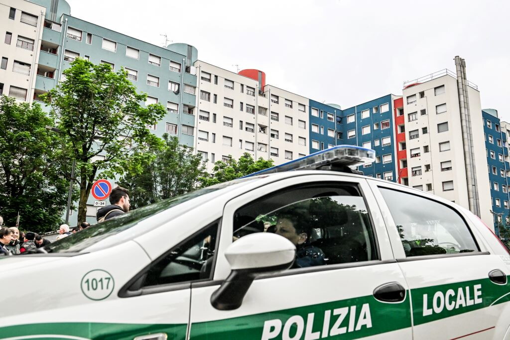 Milano, vigile in motocicletta muore inseguendo un SUV pirata