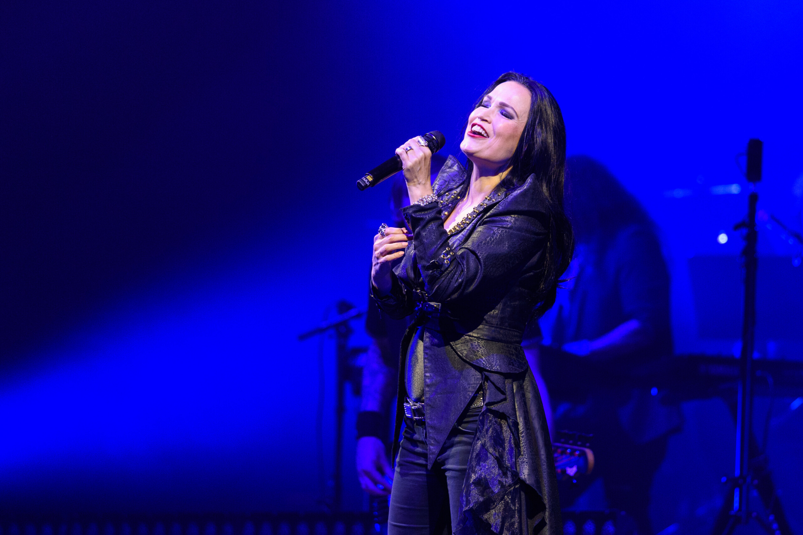 Tarja Turunen Nightwishin ensimmäisestä konsertista: "Mentiin äidin ...