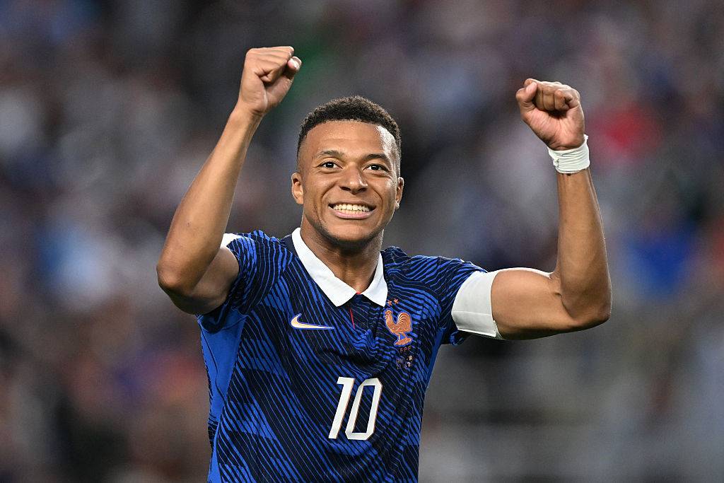 Controversial hydration break scrapped in France vs Iraq game as FIFA ...