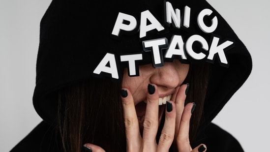 Can a panic attack cause heart attack? Cardiovascular surgeon explains ...