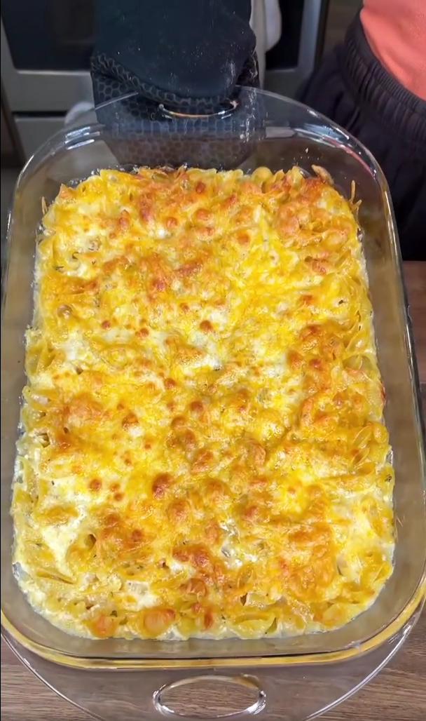 Easy 3 cheese pasta creamy cheesy comfort food recipe