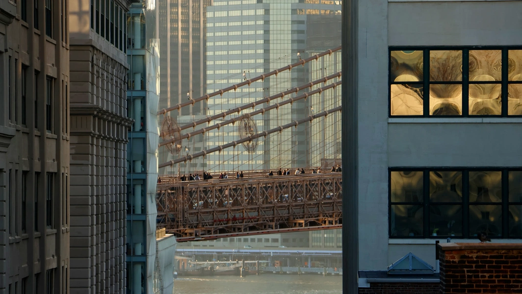 Brooklyn Bridge: Engineering feat and cultural icon