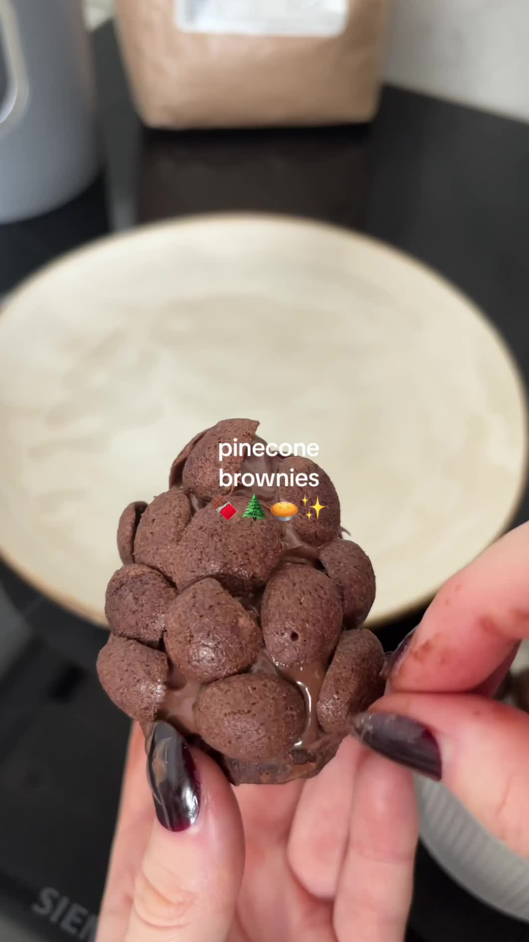 How To Make Pinecone Brownies Cute Chocolate Holiday Treat Idea