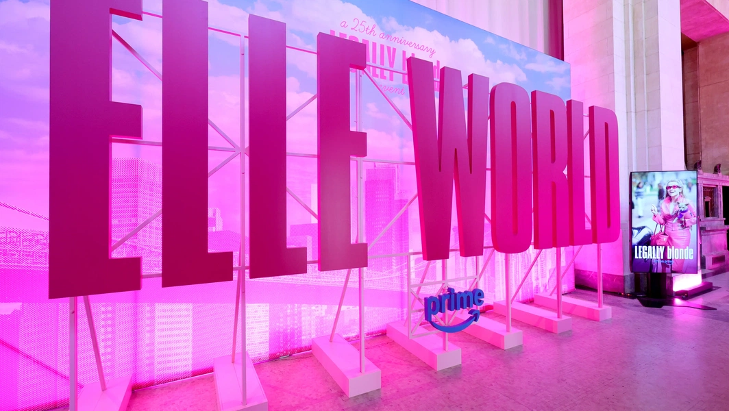 Reese Witherspoon passes Elle Woods legacy to Lexi Minetree