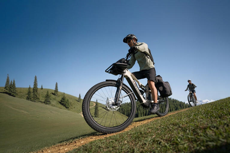 Amflow launches the Amflow TL Carbon, an SUV e-bike fully loaded for ...