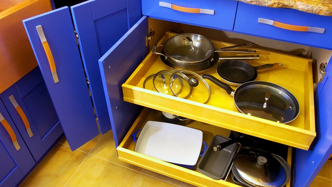 10 smart kitchen counter organization ideas