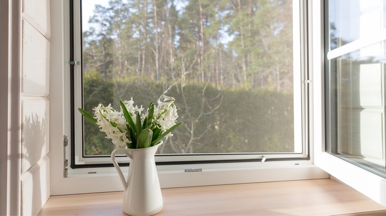 The best way to clean window tracks