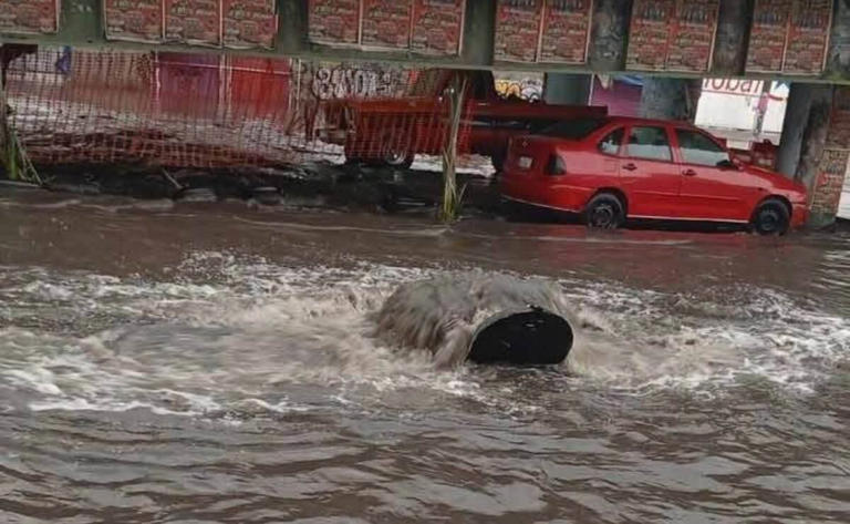Fuertes lluvias generan encharcamientos en Los Reyes La Paz; activan ...