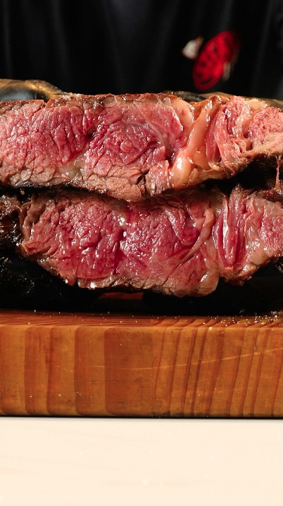 Tomahawk steak done right the ultimate showstopper meal