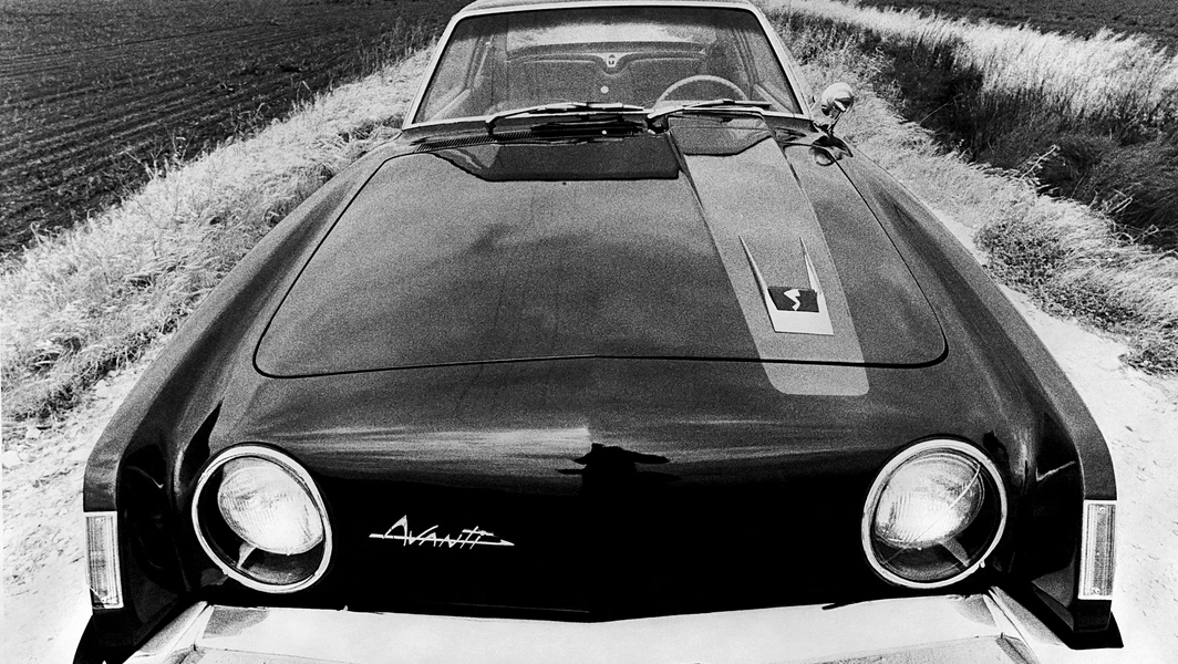 Studebaker Avanti: Innovative design and lasting legacy