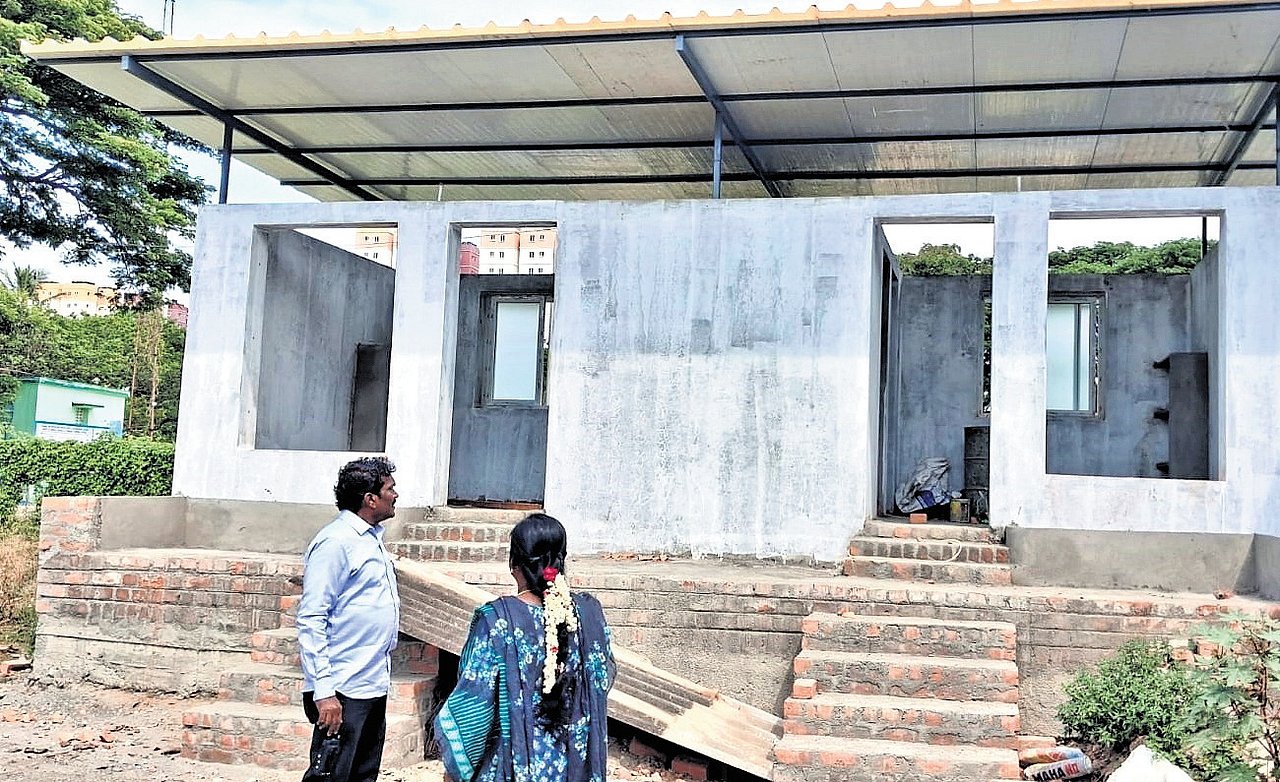 GCC moots steps to give relief to staff hit by afternoon heat