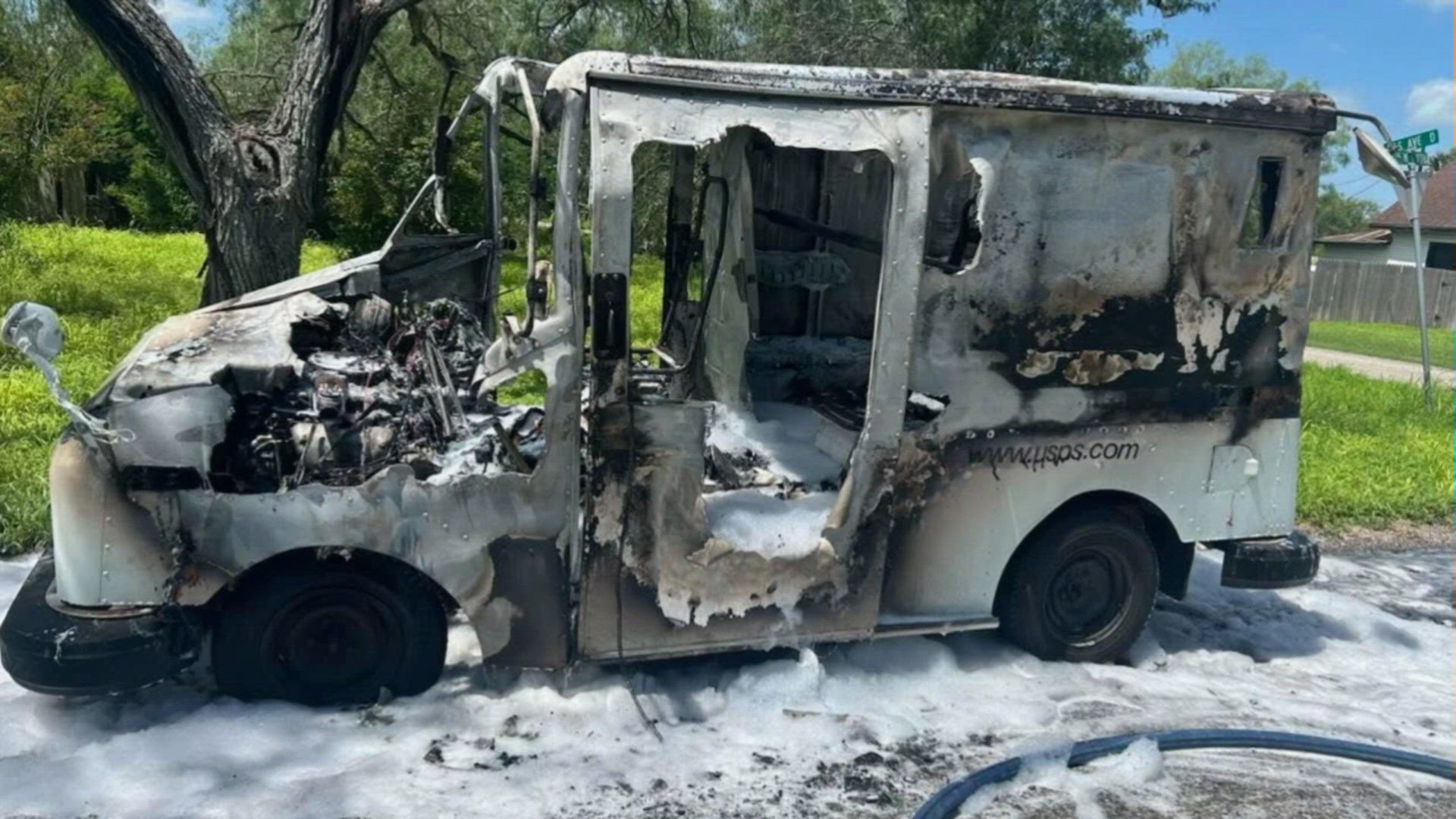 USPS truck destroyed in Bishop vehicle fire