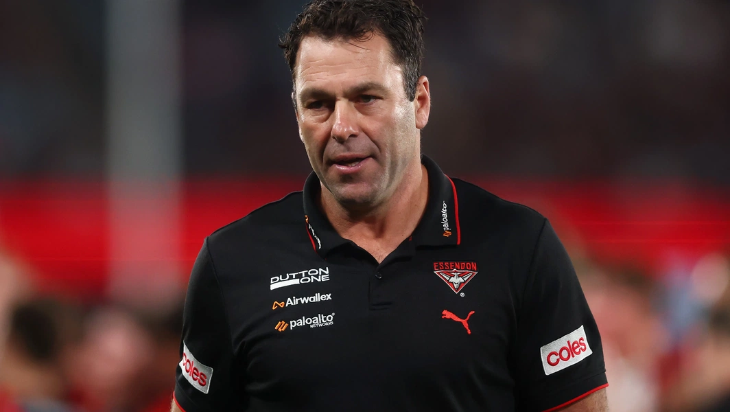 Lloyd questions Solomon's edge over Hird for Essendon job