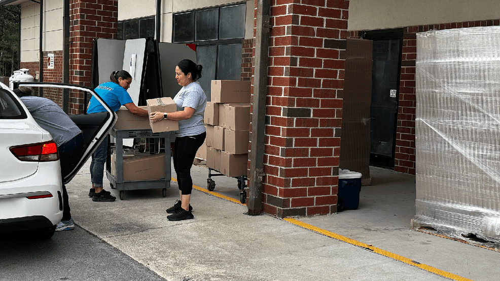 Over 330 free meal kits distributed to Pamlico County children this summer