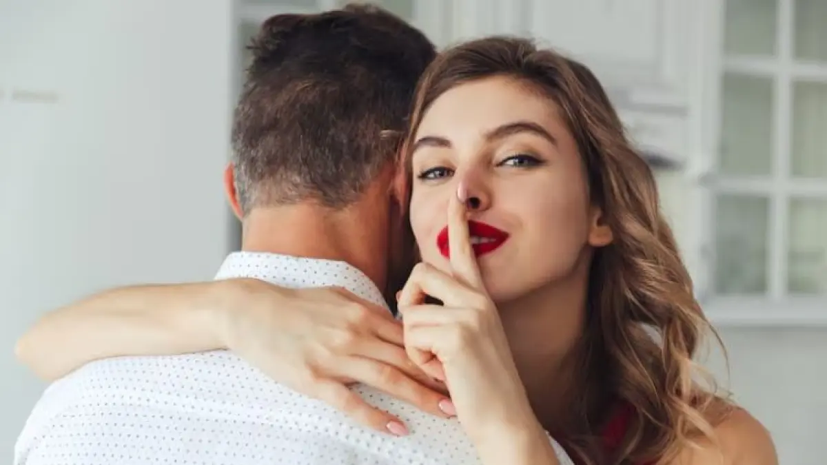 4 zodiak yang hobi flirting cuma karena haus perhatian, bukan sebab ...