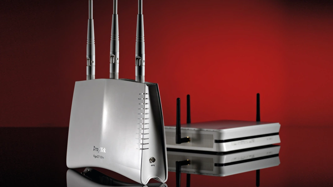 Comparing 2.4 GHz and 5 GHz Wi‑Fi performance