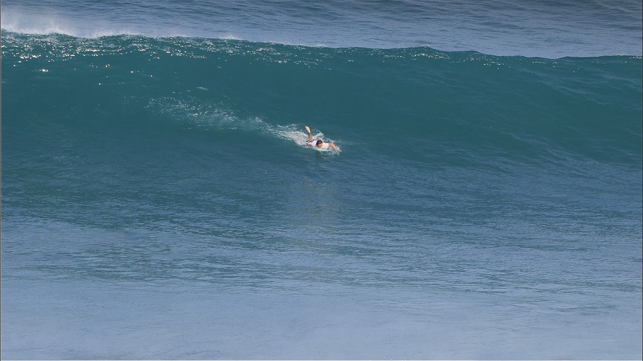 Big swell & glassy conditions - Uluwatu magic