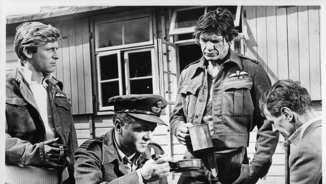 10 films showcasing daring prison escapes