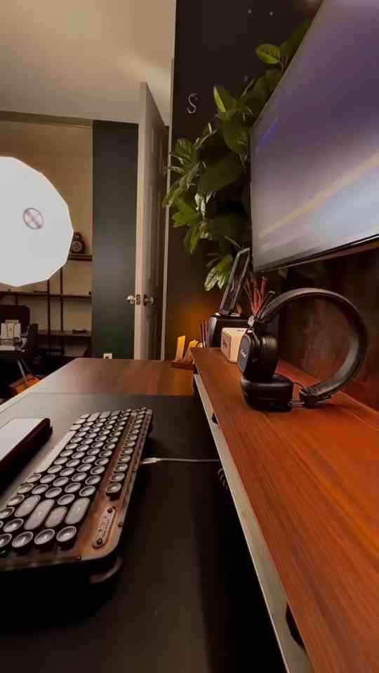 Heavenly Stunning Desk Setup View