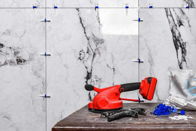 Bello come marmo e pietra, ma molto più pratico: gli interior designer ...