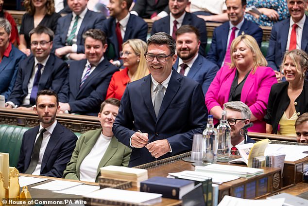 Rayner calls for more social housing and welfare as Labour big beasts ...