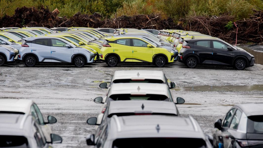 Electrified cars drive EU growth as Chinese brands surge