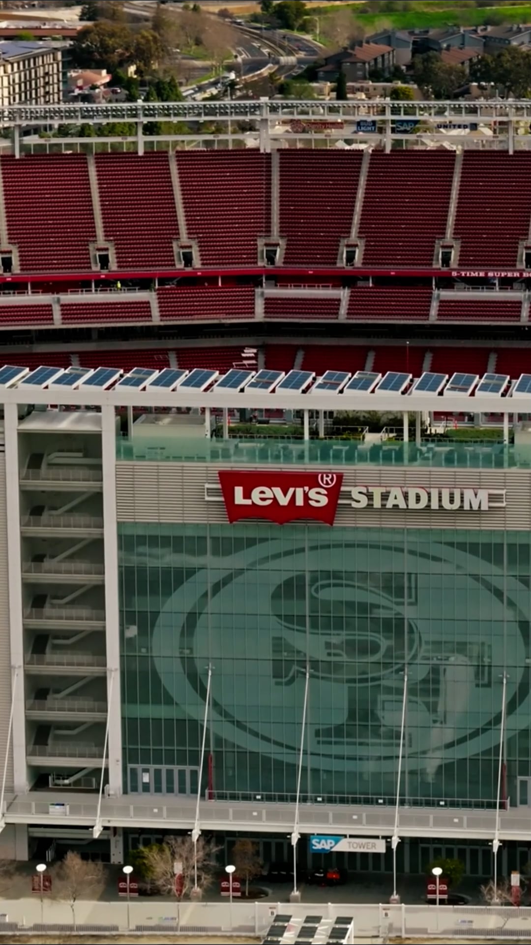 Levi’s Stadium, San Francisco: Drone tour of architectural marvel