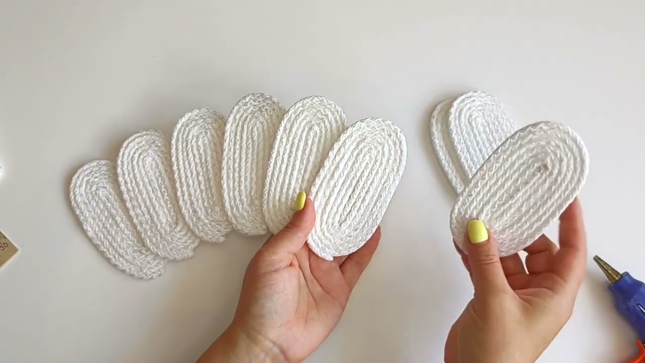 Put A Clothesline To Use Amazing DIY Home Decor Idea