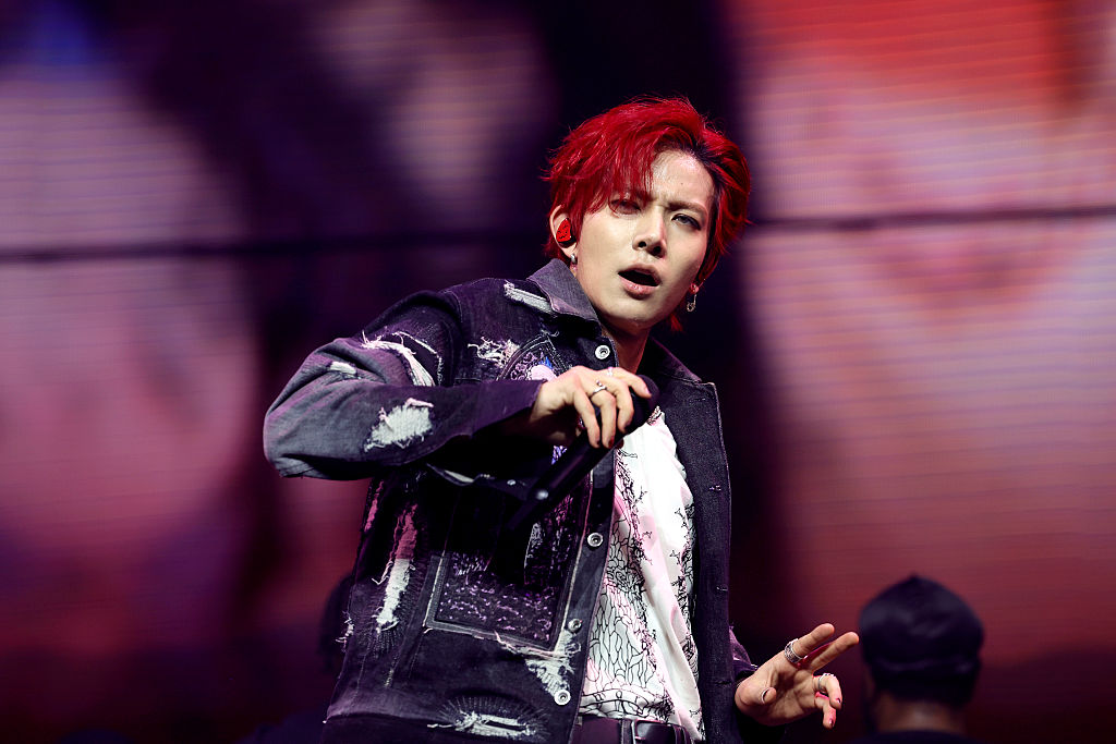 Evan makes powerful solo debut with 'Ride or Die,' fans call it a K-pop ...