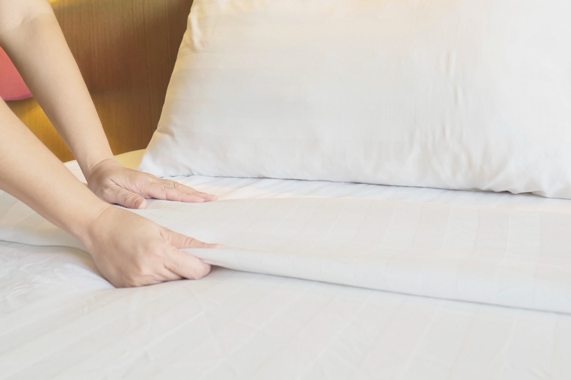 Experts are split on one daily habit: Making your bed