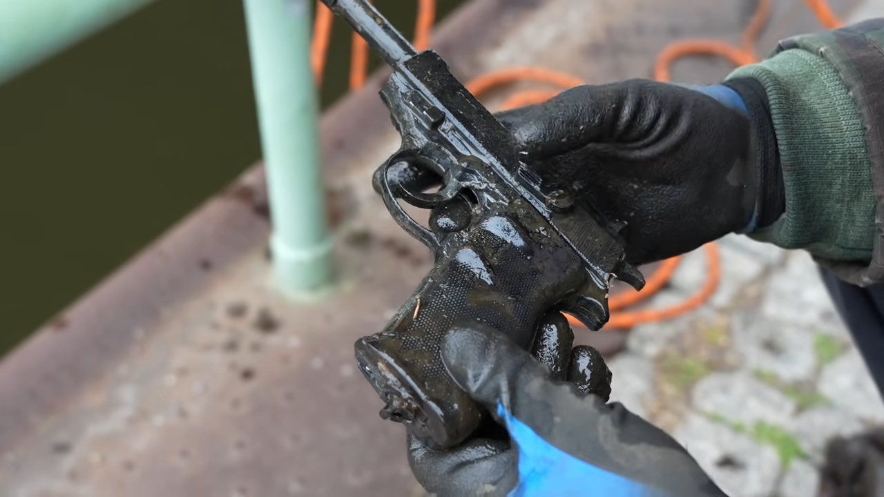Police couldn't believe what magnet fishers found