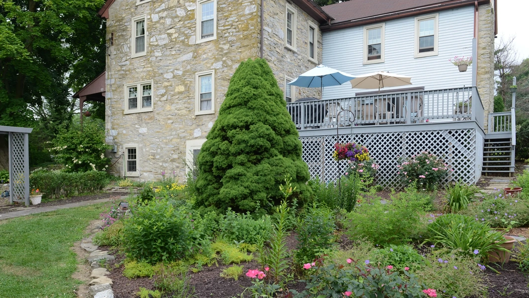 Historic pool becomes lasting garden retreat