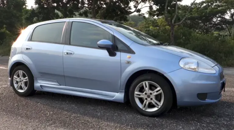 Daniel Radcliffe bought the most unlikely car after receiving $27.5M ...