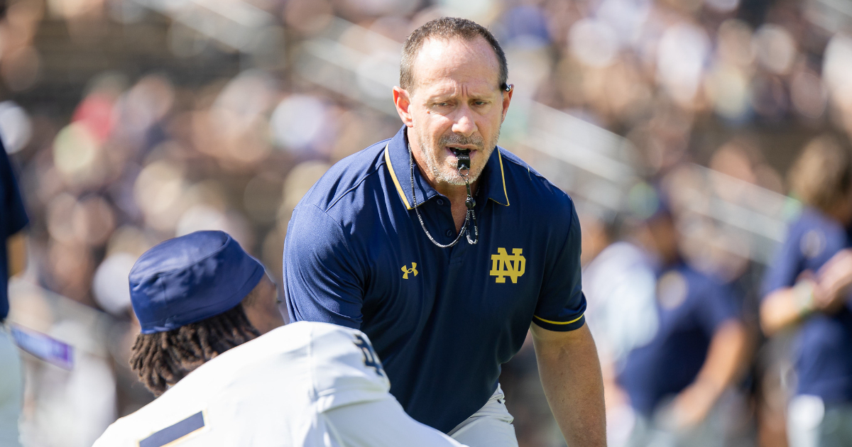 Newsstand: Notre Dame strength coach Loren Landow earns national honors
