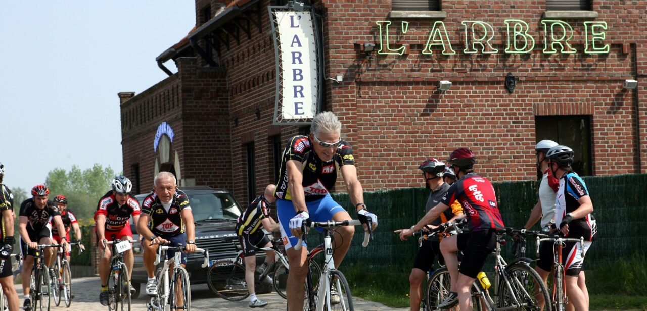 Iconisch restaurant langs Carrefour de l’Arbre getroffen door brand