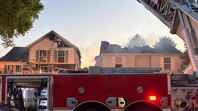 Fire damages 2 houses near Reynoldsburg