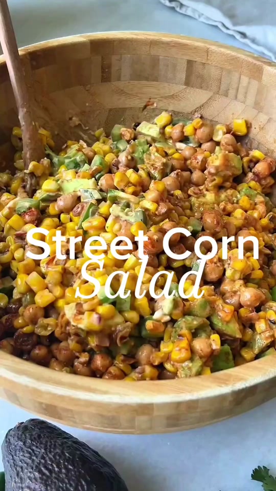 The chickpea salad that tastes like street corn