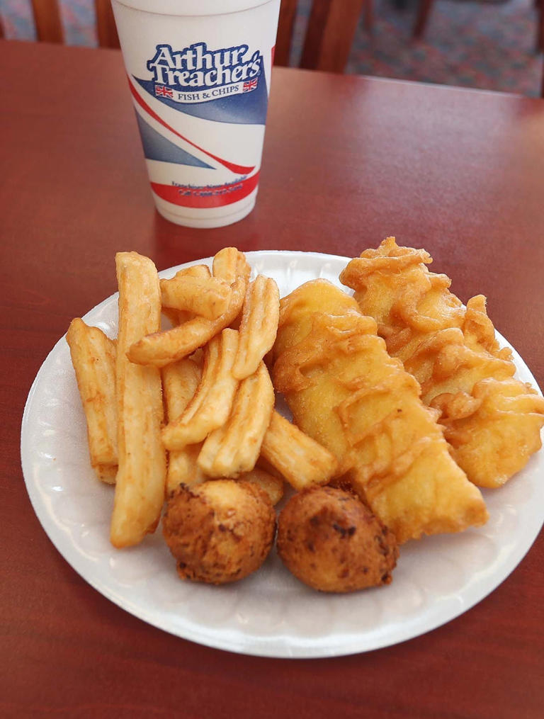 More Arthur Treacher's Fish and Chips: Lakewood store is coming soon