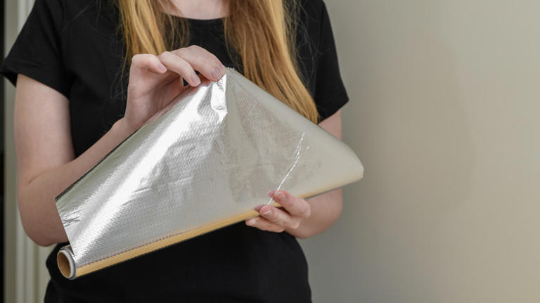 Eliminating hard water stains is a breeze with a handy aluminum foil trick