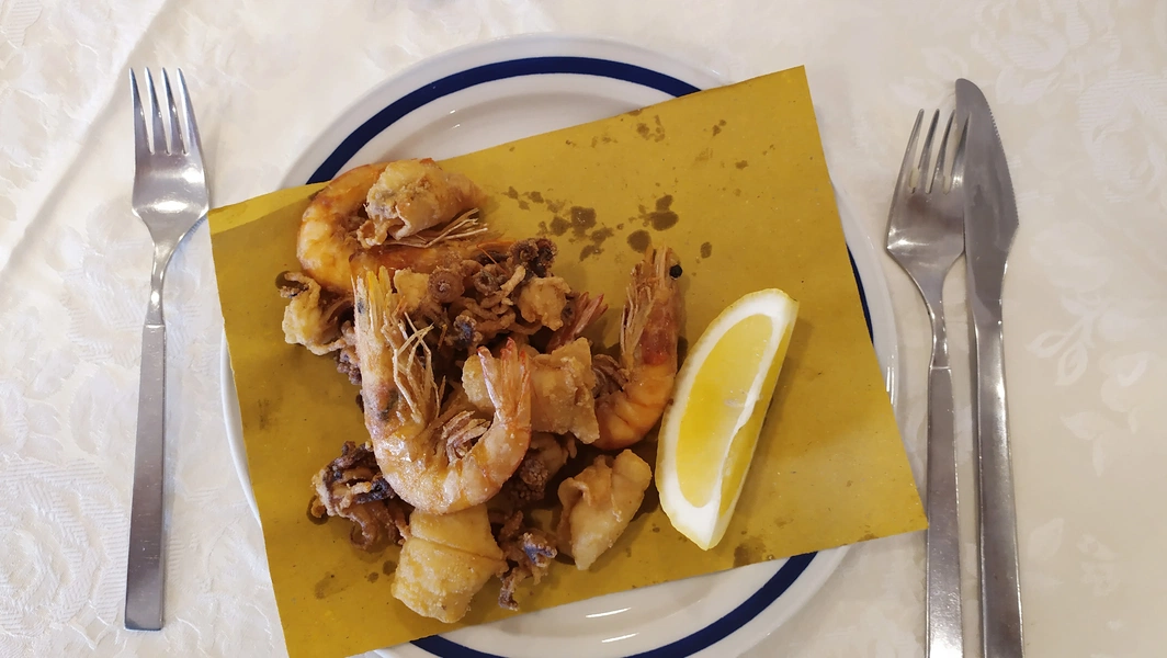 From Chicago staple to national fried fish chain