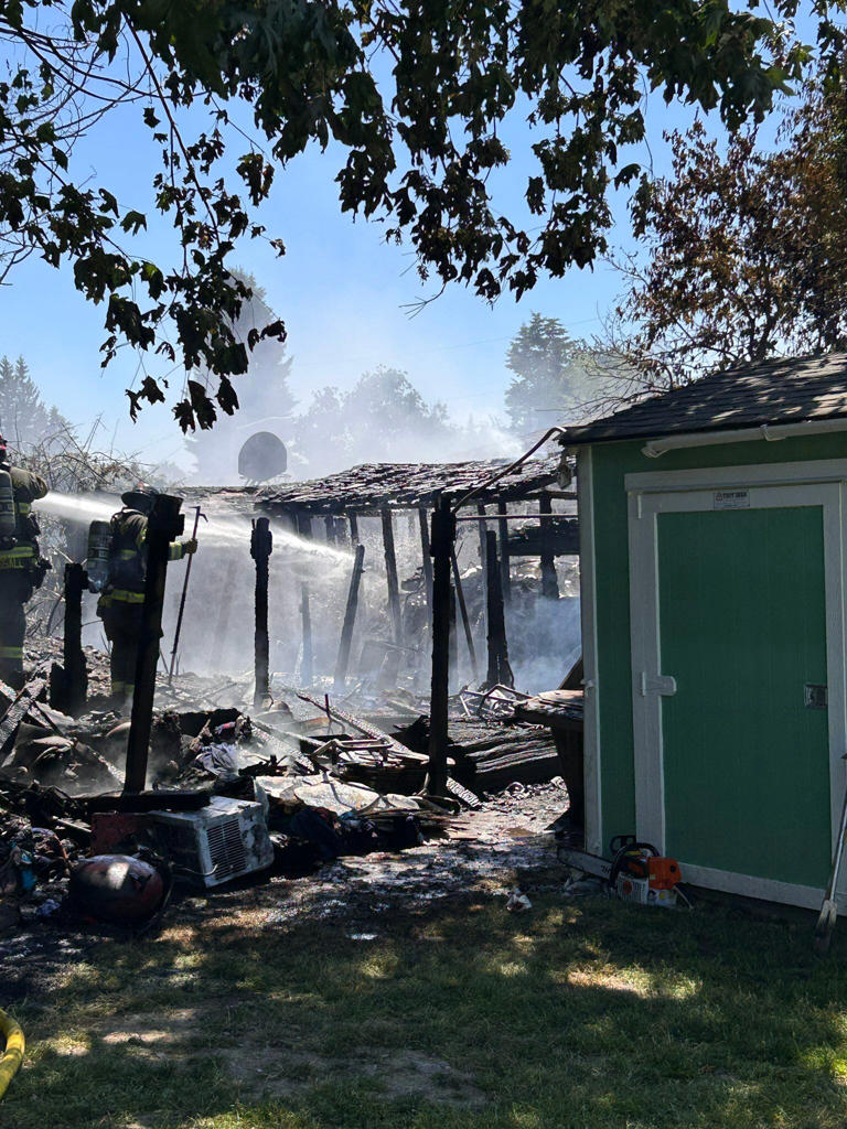 Multiple structures burn, home catches fire in Auburn