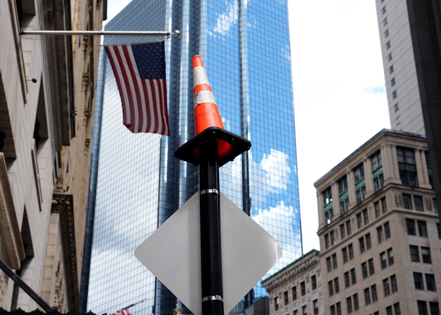Tartan Army 'given green light to go cone crazy' on Miami statues